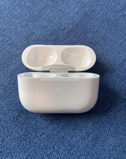 Airpods pro фото кейса внутри