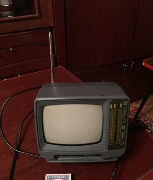 Телевизор черно-белый satow, маленький