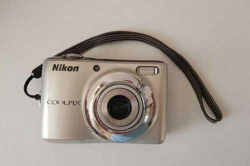 Цифровой фотоаппарат на запчасти Nikon Coolpix L21