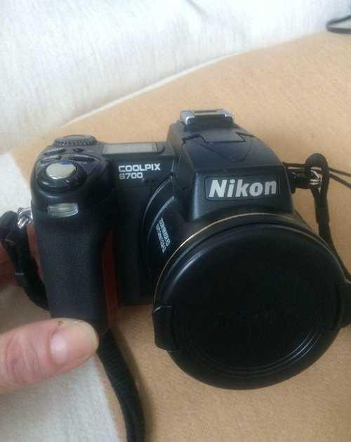 Nikon Coolpix 8700