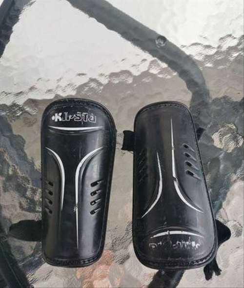 Щитки футбольные детские