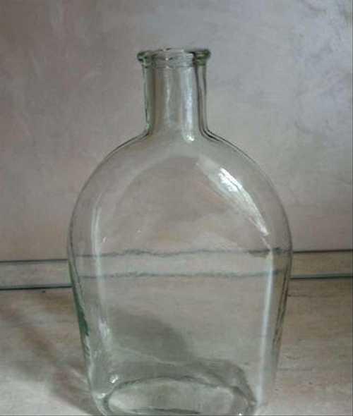 Бутылка стеклянная 1,5 литра