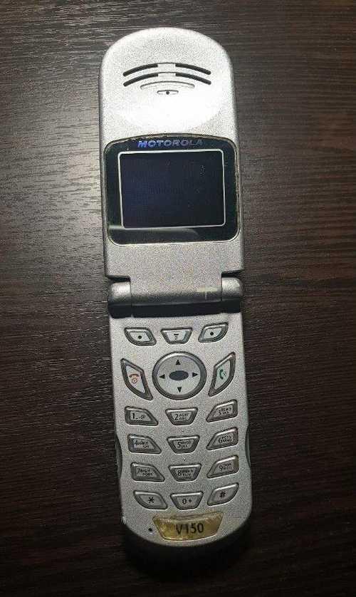 Телефон Motorola V150