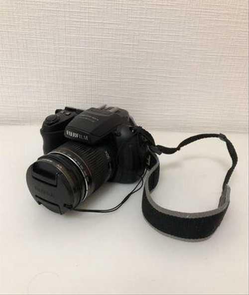 Цифровой фотоаппарат Fujifilm Finepix HS20 EXR