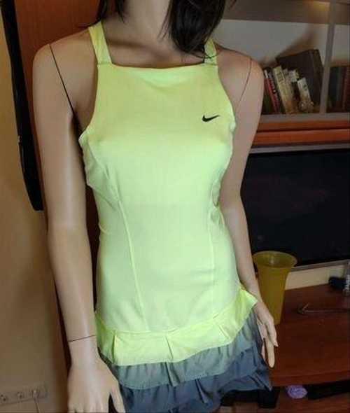 Теннисное платье Nike s, сост. идеал