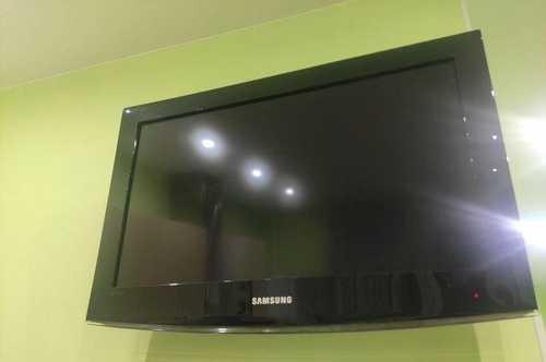 Телевизор 26" Samsung LE26A451C1