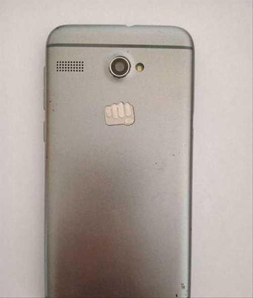 Телефон Micromax Q346