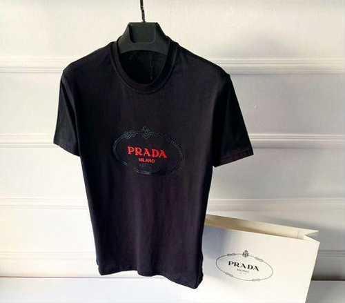 Футболка Prada