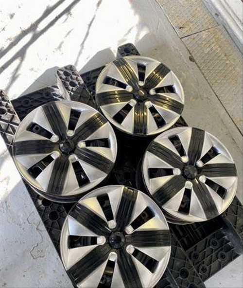 Оригинальные штампы VAG R14 5x100 Polo, Rapid, Fab