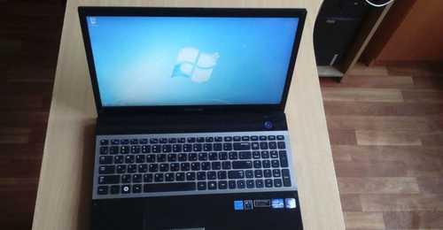 Ноутбук samsung NP 300V5A-S0TRU core I3