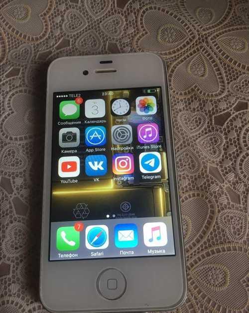 Телефон iPhone 4s