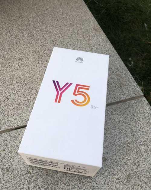 Телефон Huawei Y5 lite