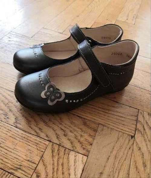 Туфли детские новые