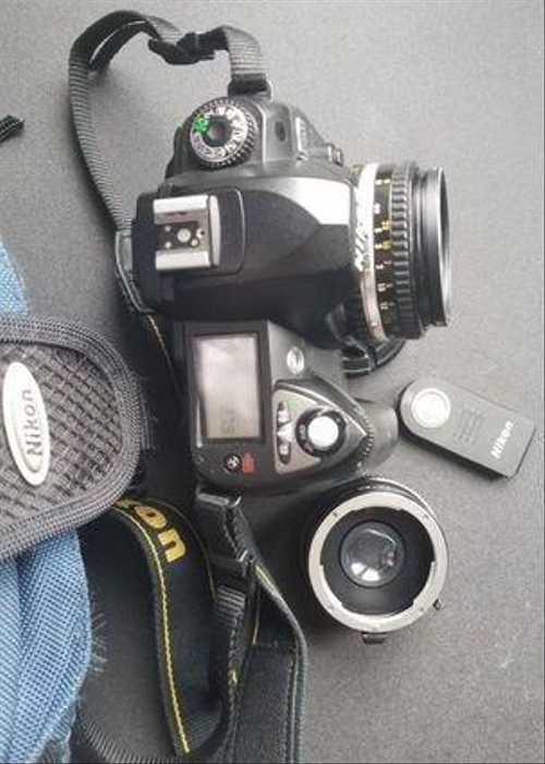 Зеркальный фотоаппарат Nikon D70