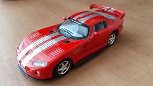 Модель Dodge Viper 1/36