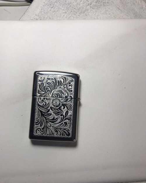 Зажигалка Zippo regular Venetian