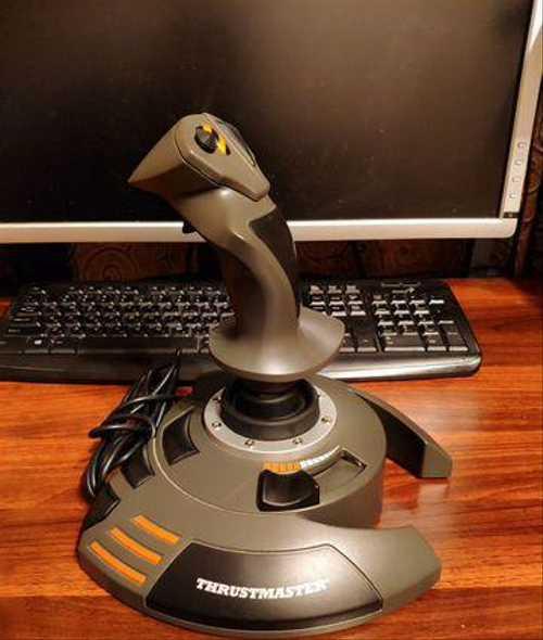 Джойстик Thrustmaster top gun fox 2 pro shok