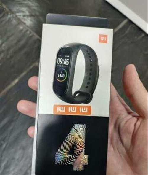 Фитнес-браслет Xiaomi Mi Band 4 (оригинал)