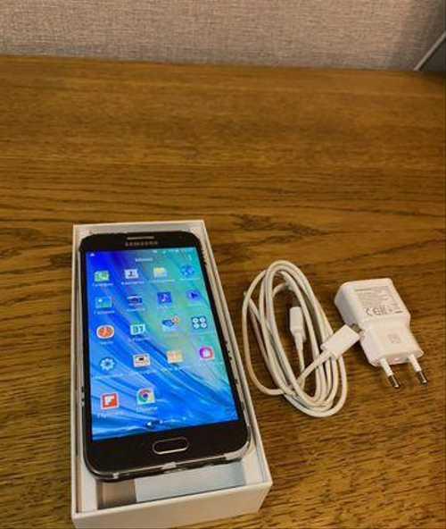 Телефон Samsung galaxy E5 16GB