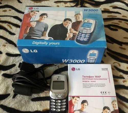 Телефон LG W3000