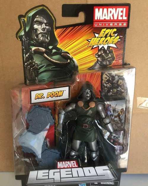 Фигурка Доктора Дума. Dr. Doom. Hasbro