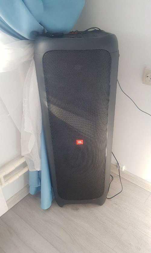 Продаю JBL party box 1000