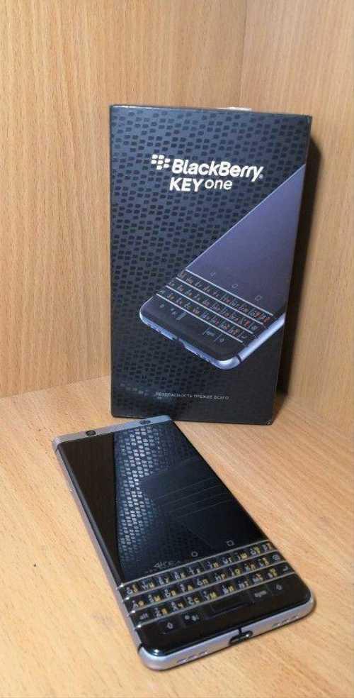 Телефон BlackBerry Key One