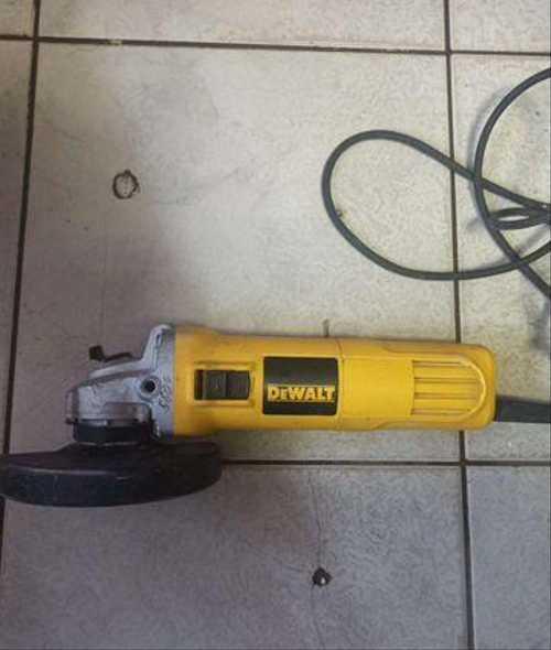 Болгарка DeWalt DWE4015