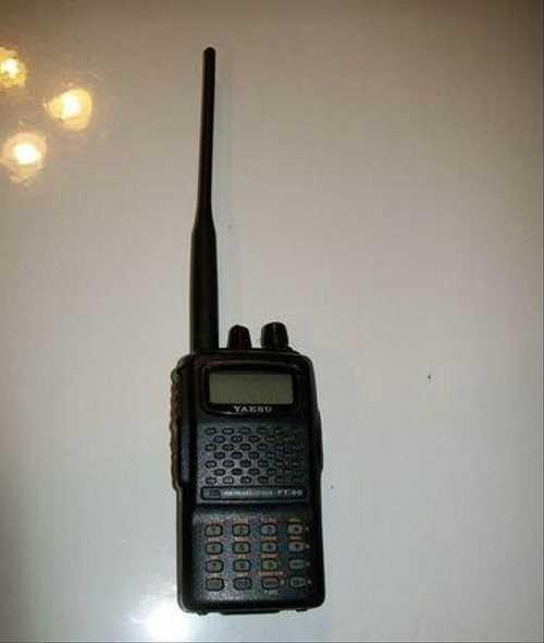 Рация yaesu FT-60R