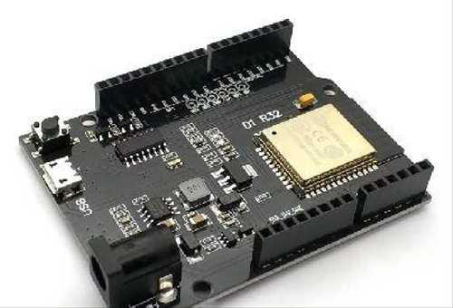 Плата на ESP32 в форма факторе UNO Wemos D1 R32