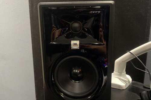 Jbl lsr 305