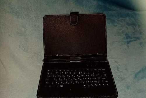 Чехол-книжка с клавиатурой для планшета