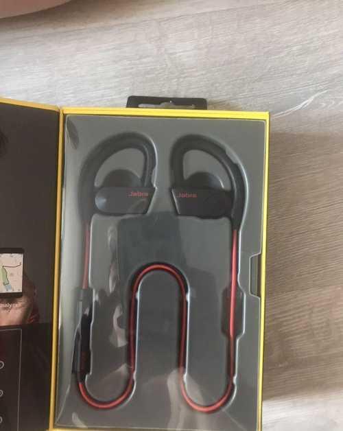 Беспроводные наушники Jabra Sport Pace