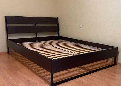 Двуспальняя кровать IKEA 160x200 см