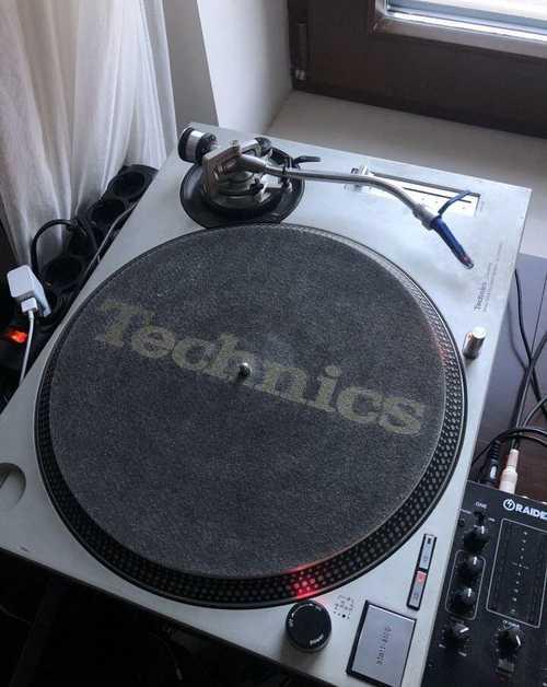 Technics SL 1200 MK2