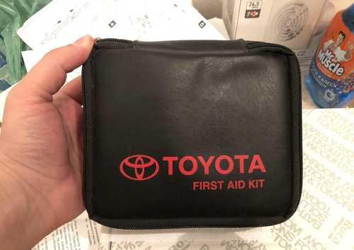 Toyota first aid kit (аптечка)