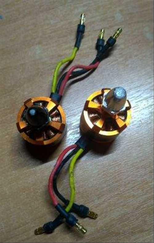Бесщеточные двигатели 920KV (CW+CCW) x2