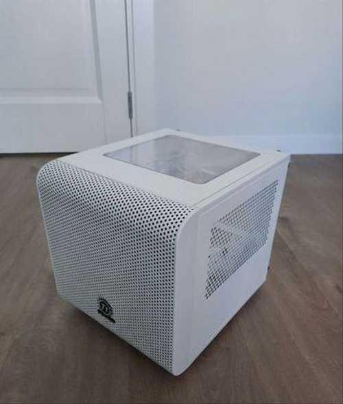 Корпус miniITX Thermaltake Core V1 Snow