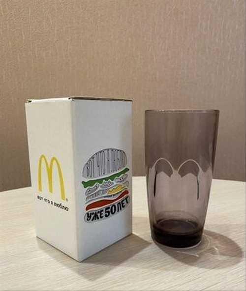 Стакан из Макдоналдс. McDonald’s