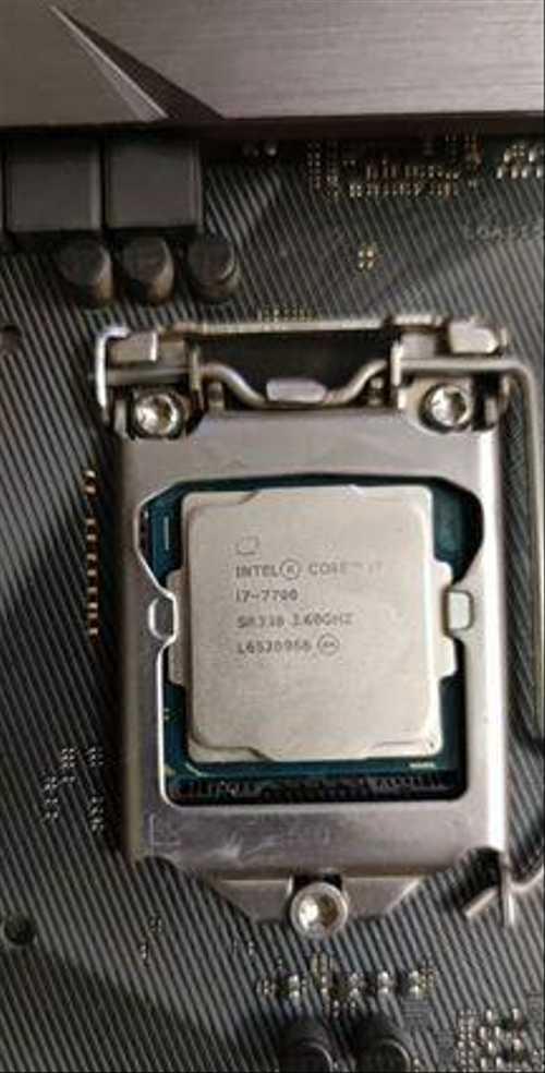 Процессор Intel i7 7700 (Soket 1151)