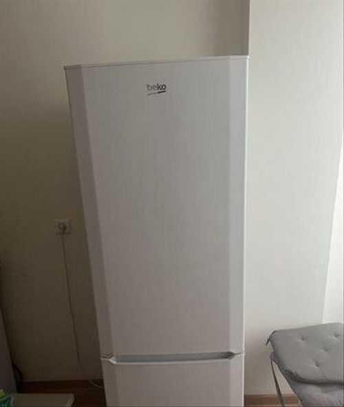 Холодильник Beko CNL 327104