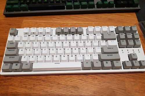 Durgod taurus k320 white, cherry mx silver