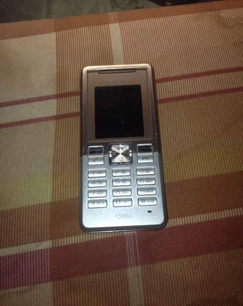 Телефон Sony Ericsson T280i