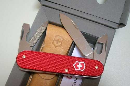 Нож Victorinox Cadet 5 Colors Красный 0.2600.L1221