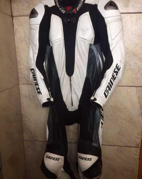 Мотокомбенезон Dainese einteiler