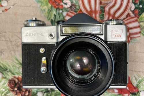Плёночный фотоаппарат zenith E