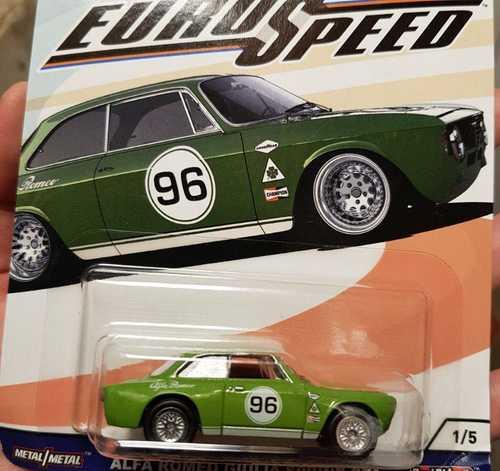 Alfa Romeo Giulia Sprint GTA Hot Wheels 1:64резина