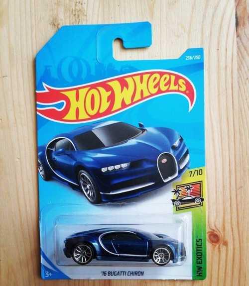 Машинка Хот вилс "Bugatti Chiron"