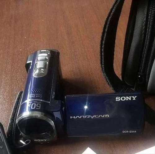 Видеокамера Sony DCR-SX44E