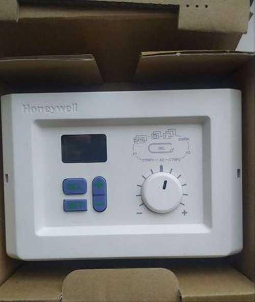 Терморегулятор Honeywell R7426c2002